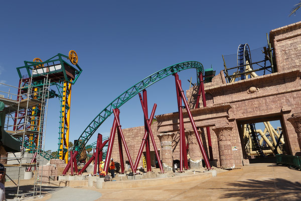 Behind the Scenes of Busch Gardens Cobra’s Curse Construction ...