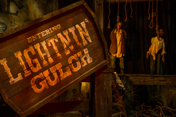 Halloween Horror Nights 26 Adds New Original Houses and Scares ...
