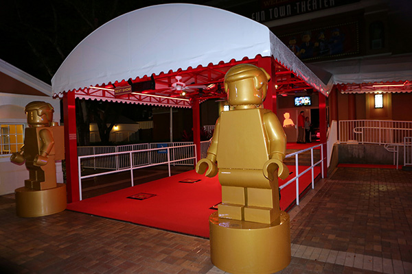 On the Red Carpet Premier The Lego Movie 4D: A New Adventure ...